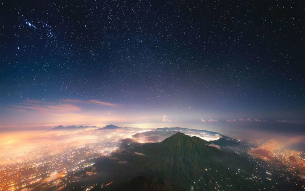 Microsoft releases Light In Darkness Wallpaper pack for Windows 10