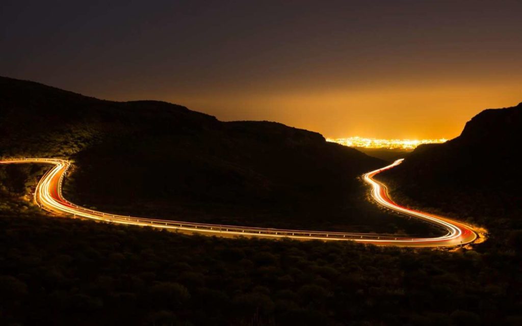 Microsoft releases Light In Darkness Wallpaper pack for Windows 10