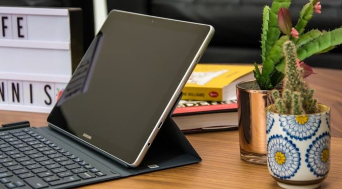 Microsoft releases four new free wallpaper pack for Windows 10