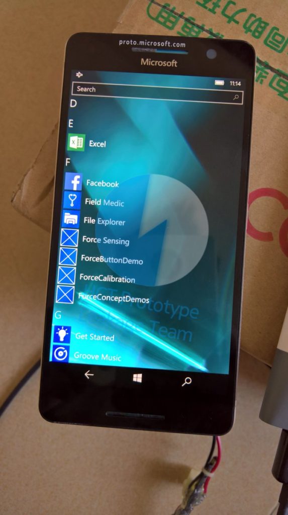 Here is another look at Microsoft's unreleased Lumia 960 Windows Phone