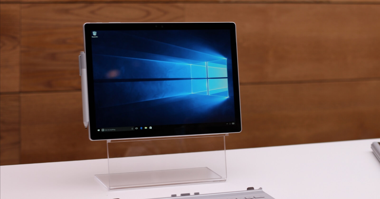 Windows 10 leak hints at removal of old Microsoft Edge Windows 10 leak hints at removal of old Microsoft Edge