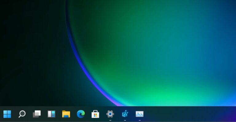 Windows 11 taskbar lets you switch between three different sizes