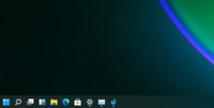 Windows 11 taskbar lets you switch between three different sizes