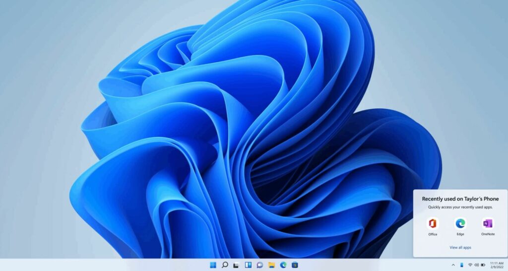 Windows 11's taskbar latest feature is Your Phone app integration
