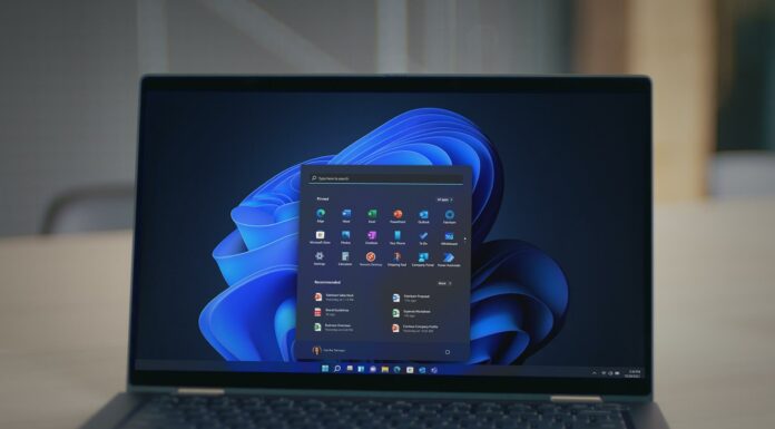 Our first look at Windows 11's new tool to customize desktop background