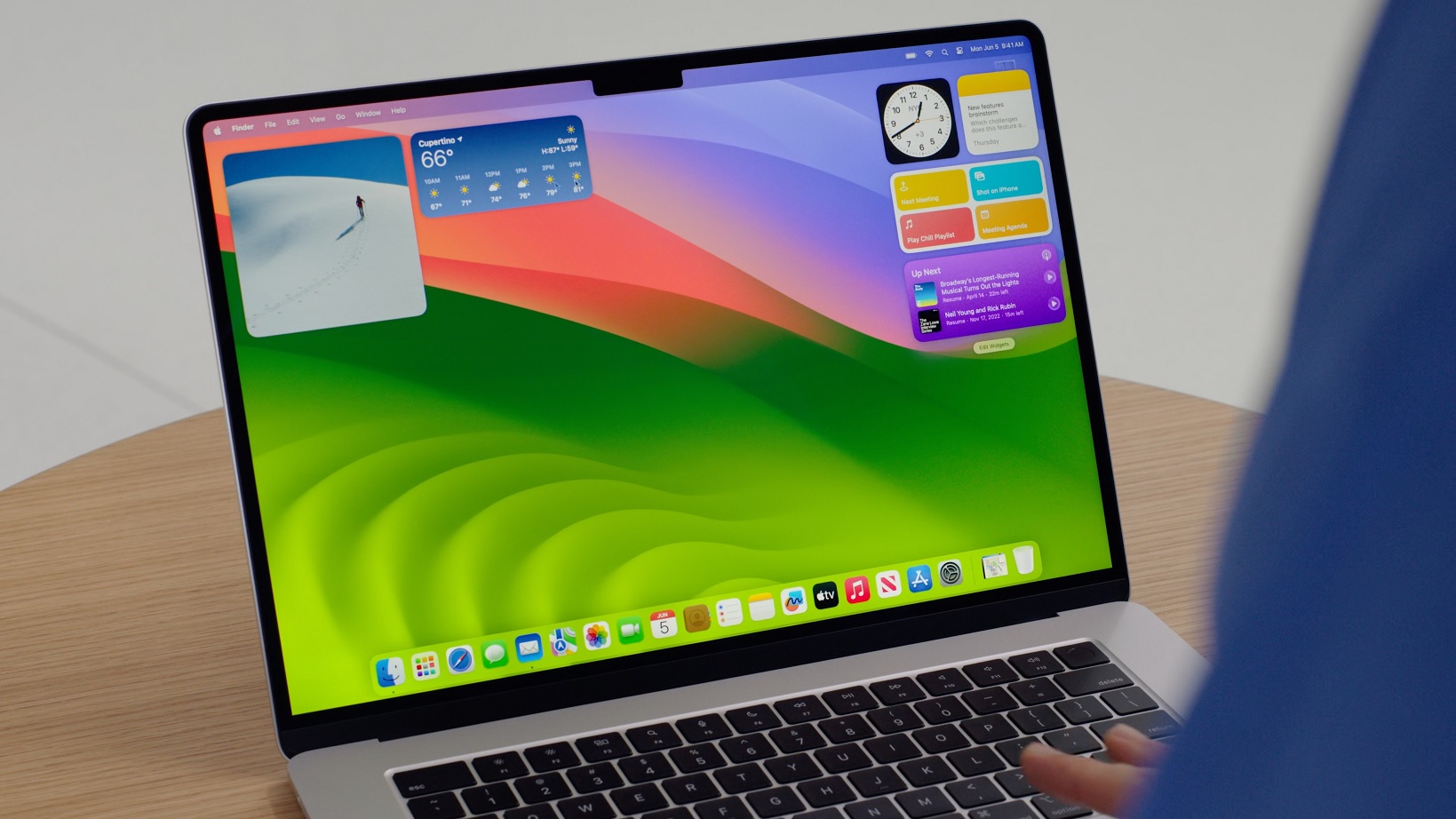 macOS Sonoma echoes Windows XP Bliss, brings Windows Vista-like gadgets macOS Sonoma echoes Windows XP Bliss, brings Windows Vista-like gadgets
