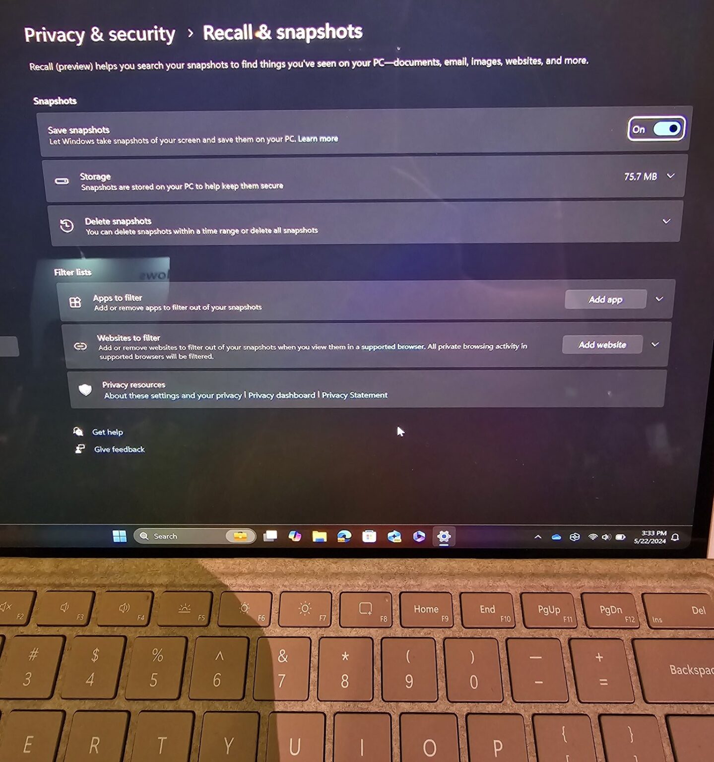 Windows 11 24H2 KB5038575 removes Microsoft Recall AI