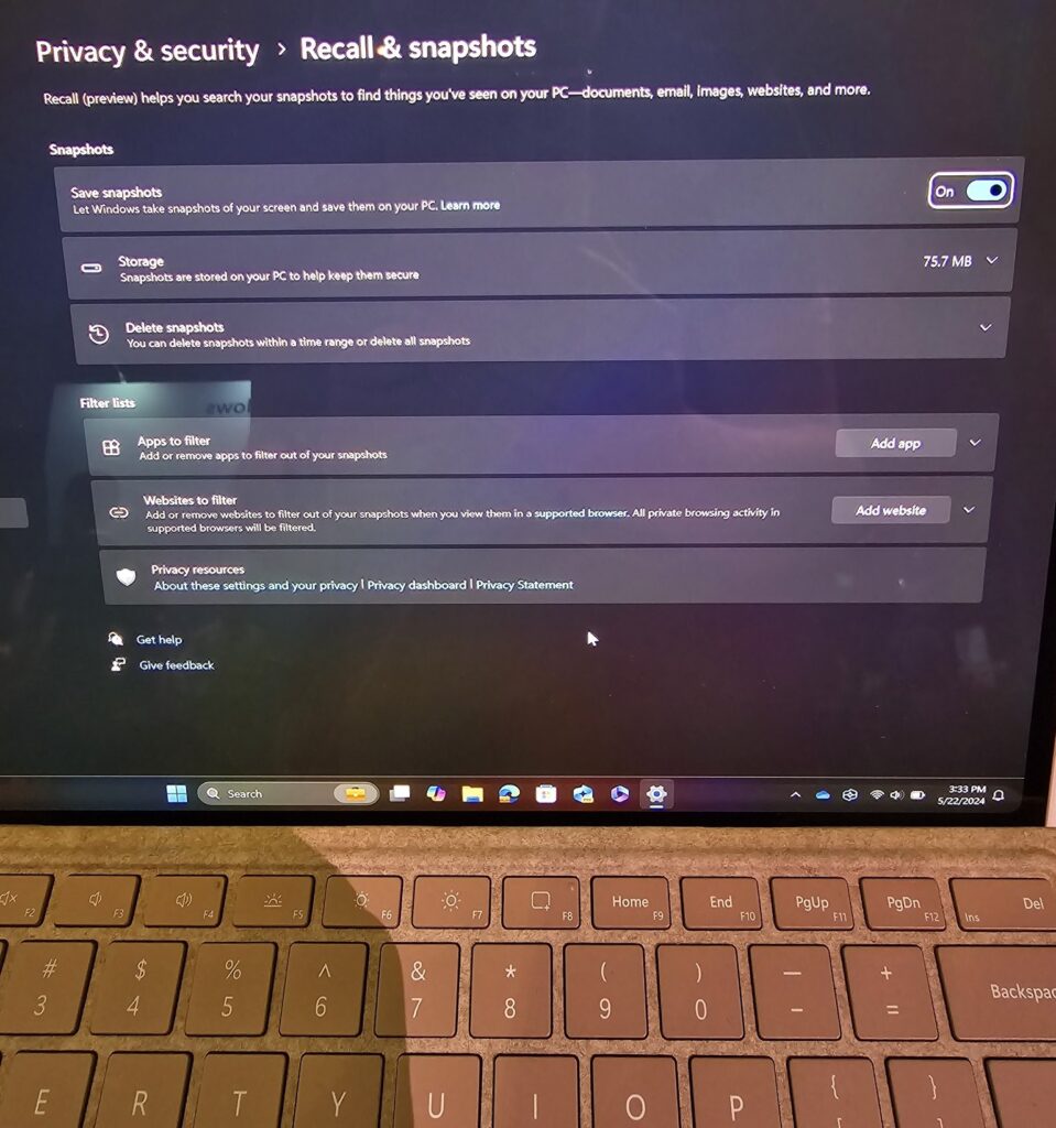 Windows 11 24H2 KB5038575 removes Microsoft Recall AI