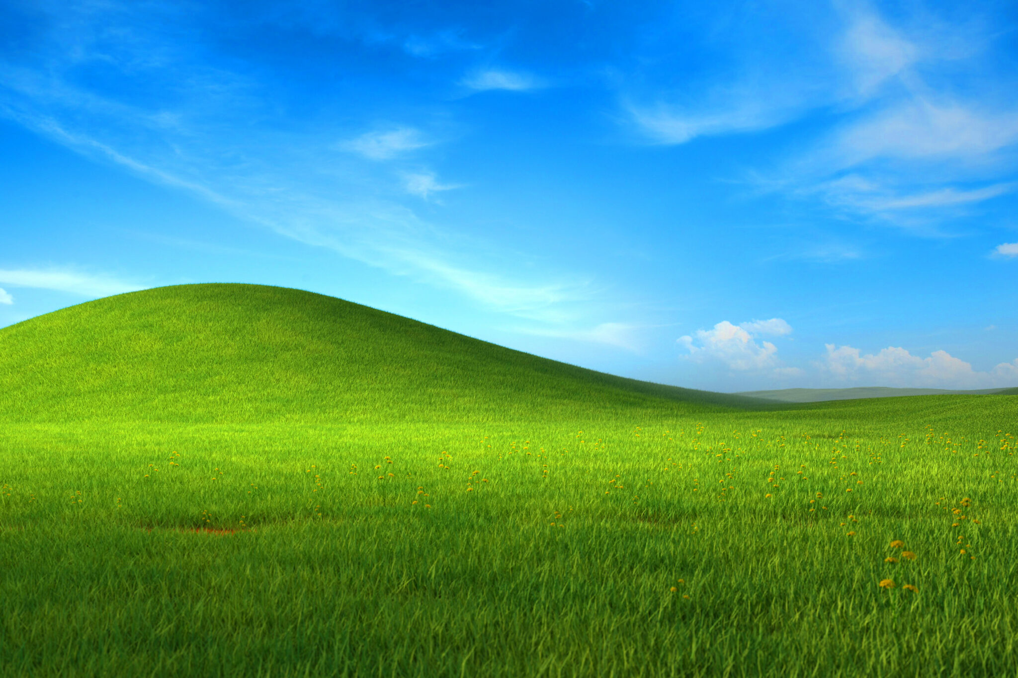 Download Windows XP 4K wallpaper (Bliss updated) to celebrate 23rd birthday