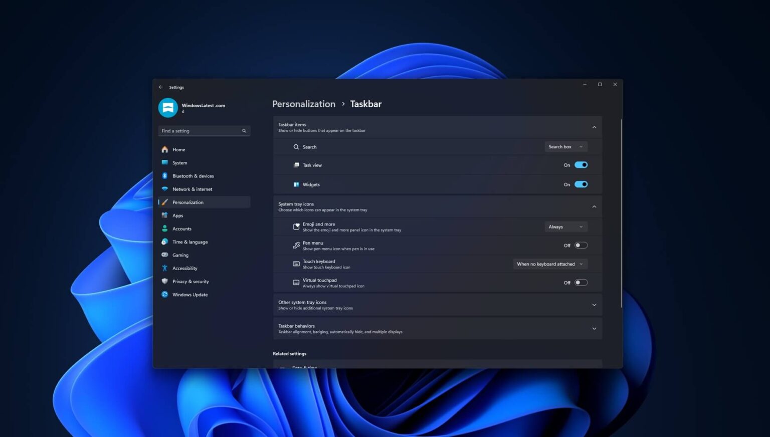 Windows 11 taskbar system tray new feature reminds you to insert emojis ...