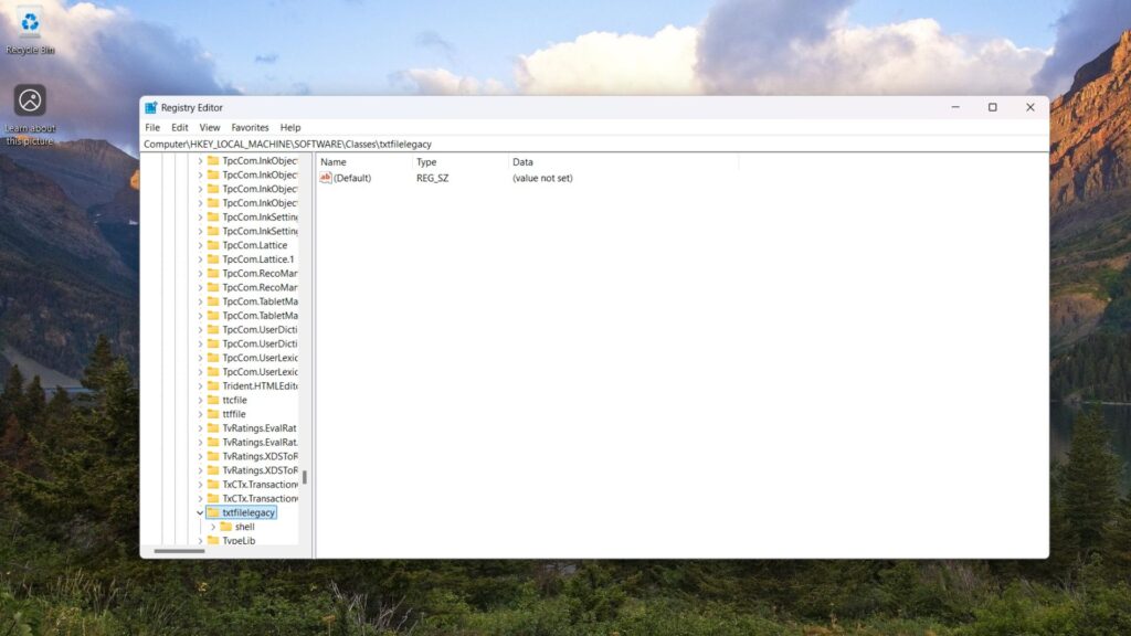 Enable old Classic Notepad in Windows 11 24H2 without AI and modern UI
