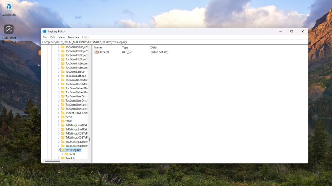 Enable old Classic Notepad in Windows 11 24H2 without AI and modern UI